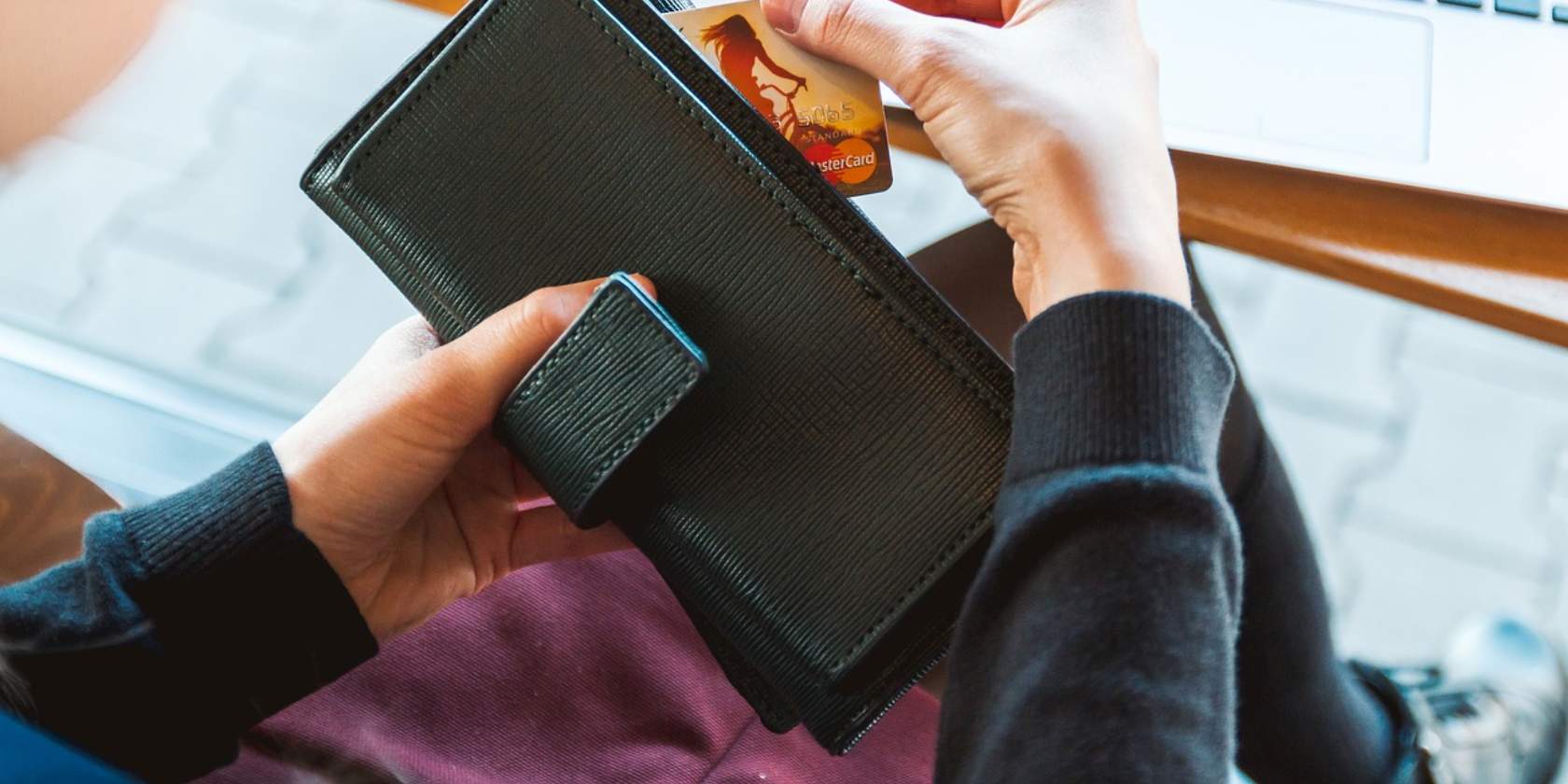 What Are the FastSpring or FSPRG.COM Charges on Your Bank Statement?